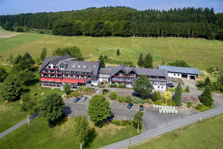 Berghotel Habbel Und Die Welt Kann Warten - Schmallenberg
