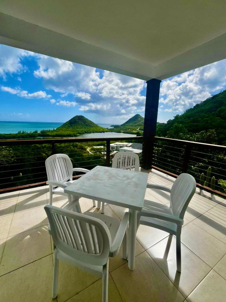Sunset Moon - Modern 2 Bedroom Apartment With Sea Views Near Hermitage Bay - Antigua-et-Barbuda