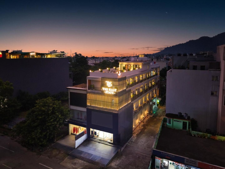 The Halt Stays - Modern Boutique Hotel - Haldwani