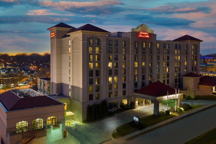 Hampton Inn & Suites Country Club Plaza - Kansas City, KS