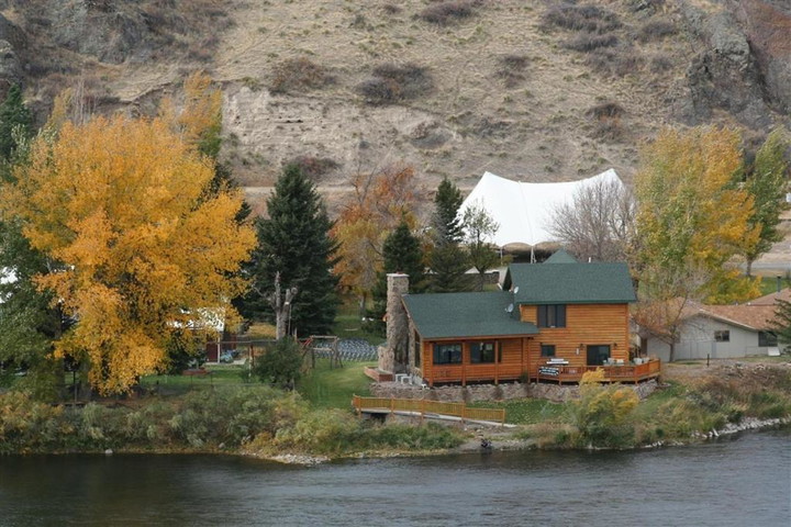 River's Bend Lodge - Montana