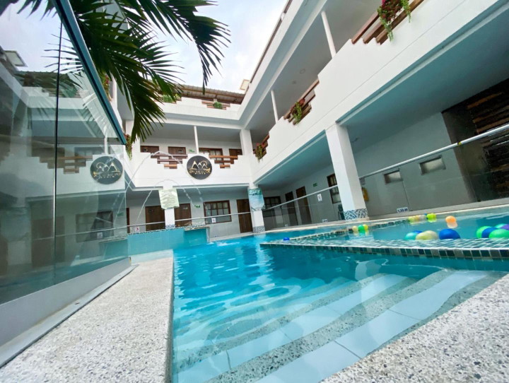 Hotel On The Rock - Colombia