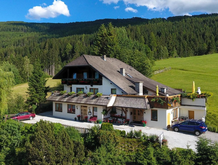 Hotel Pension Schwaiger - Mariapfarr
