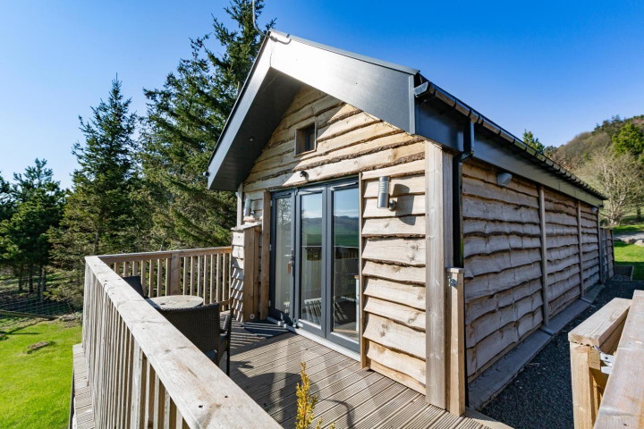 Hedgehog Lodge With Hot Tub - Dundee, UK