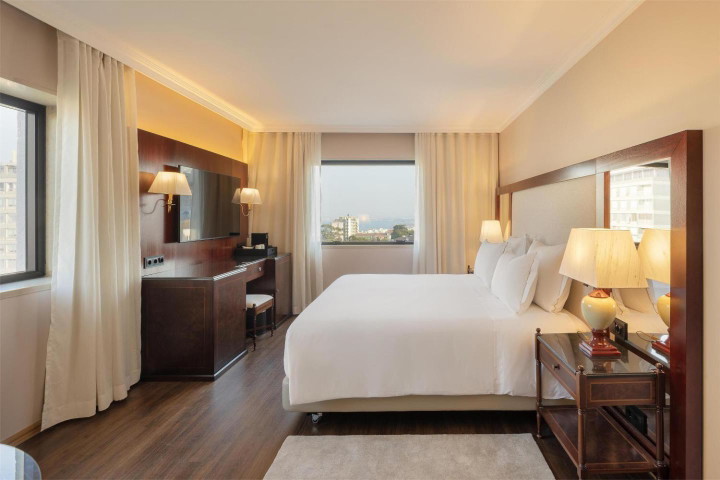 Dom Pedro Lisboa Hotel, A Member Of Radisson Individuals - Seixal