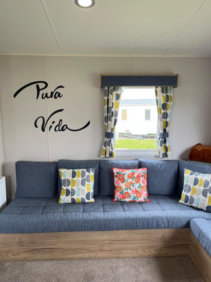 Arizona - Pura Vida Holidays Caravan - England