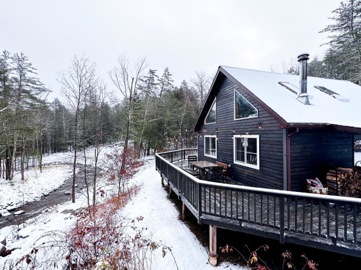 Serene Retreat On A Stream - Phoenicia, NY
