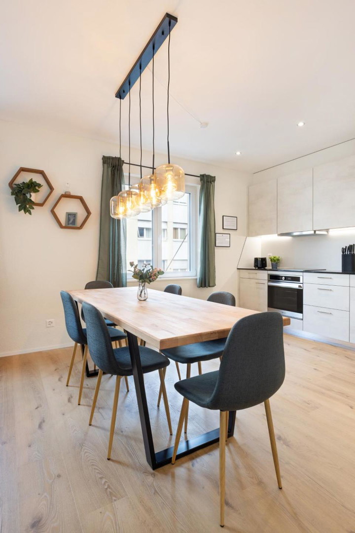 Central Alpine Stay - Modern & Free Parking - Spiez