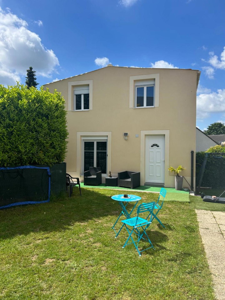 Family House - Noailles