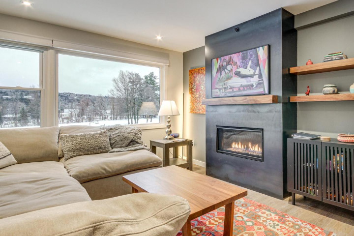 Fully Renovated! Luxe Ski Condo Near Stowe Mtn - ストー, VT