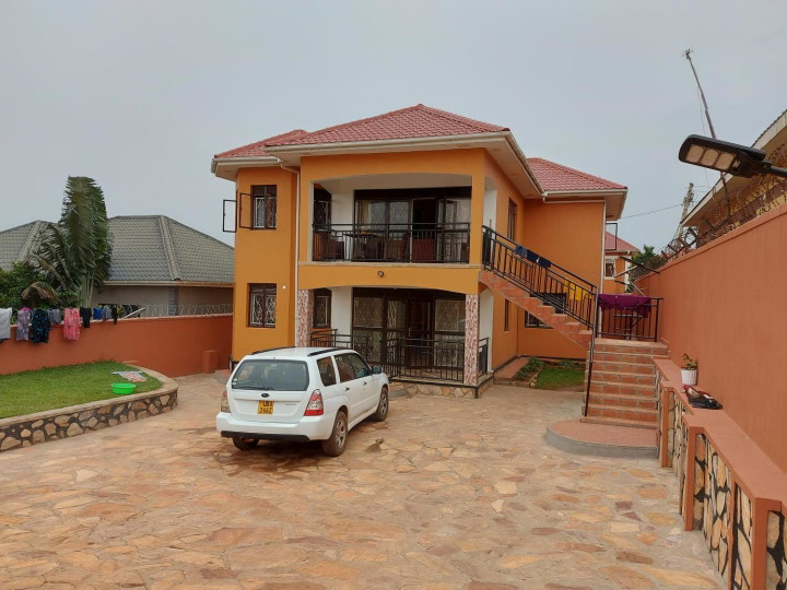 Glen's Apartment - Uganda