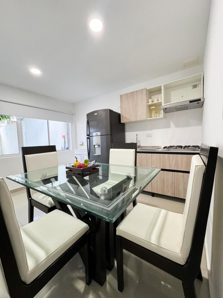 Apartamento Nuevo, Elegante, Cómodo Y Central - Colombia