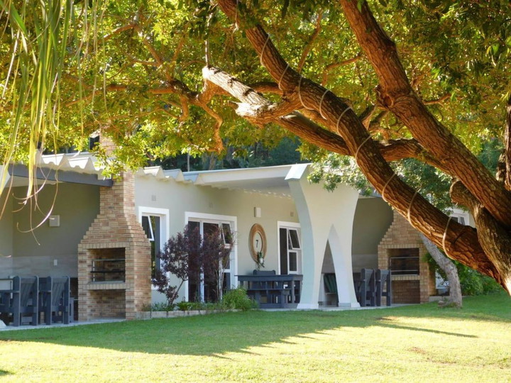 Lodge Azure - Port Edward
