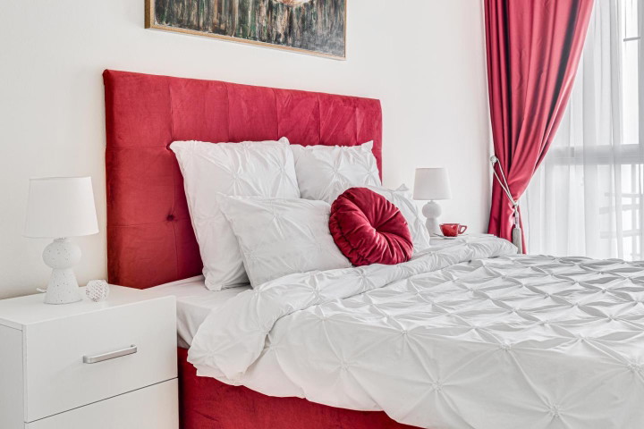 Ari - Ared Luxurious Apartments With Balcony & Free Parking - Arad