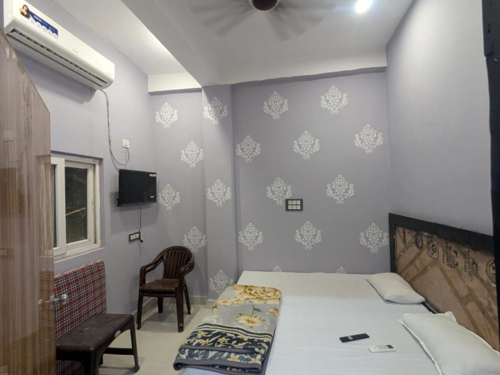 Gaytri Place Hotal - Vrindavan
