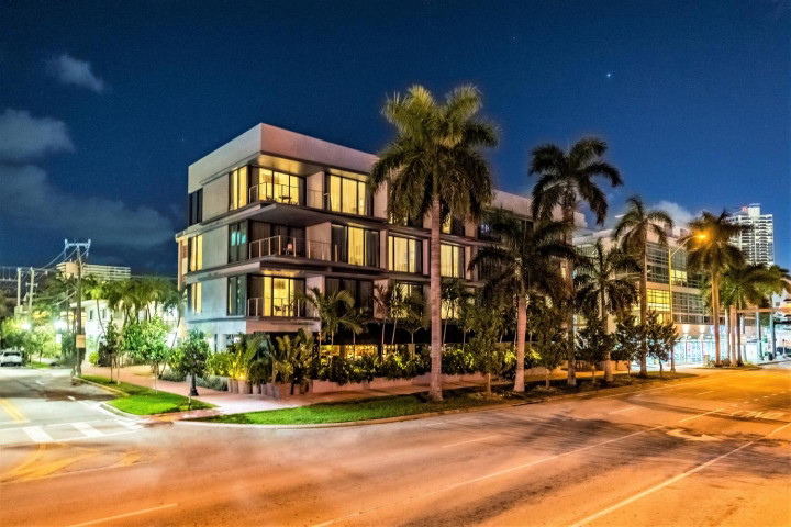 The March Hotel - Miami