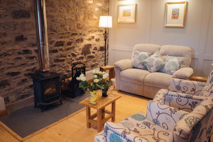 Shepherds Forge, Loch Tay - Loch Tay