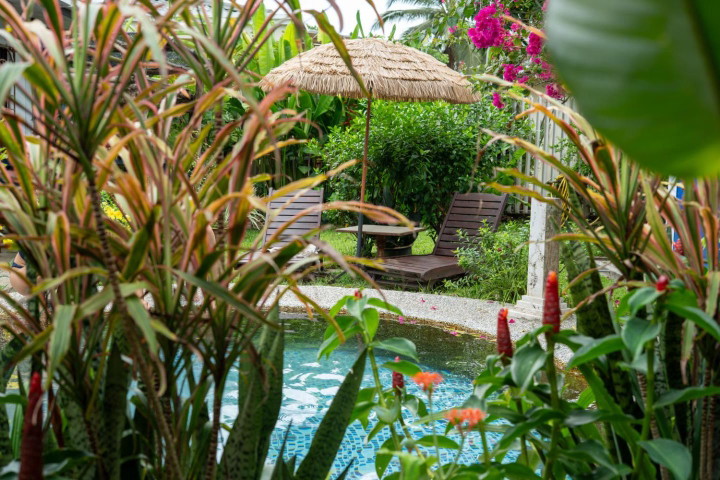 Haks Boutique B&b With Pool & Farm-to-table Dining - Philippines