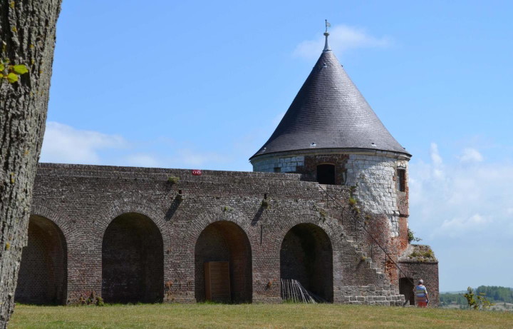 Auberge De Jeunesse-la Hulotte - Montreuil-sur-Mer