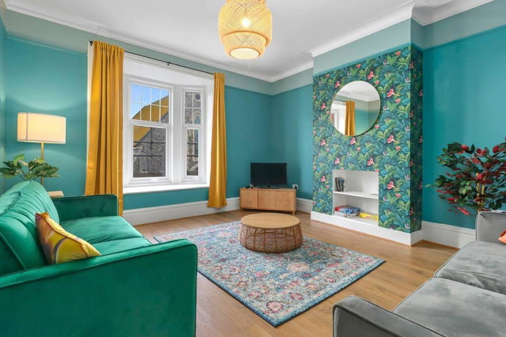 Clinton Place - Seaford
