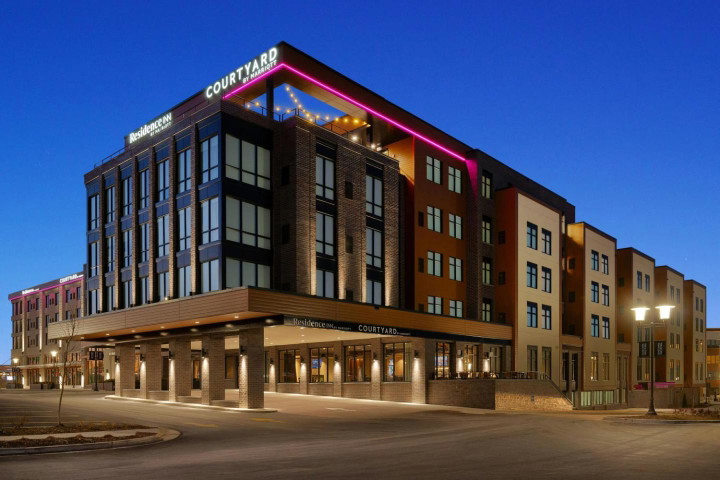Courtyard By Marriott Milwaukee Brookfield At Poplar Creek - Wauwatosa, WI