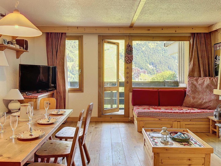 Appartement Rénové, Ski Aux Pieds Avec Balcon Et Cheminée - Méribel