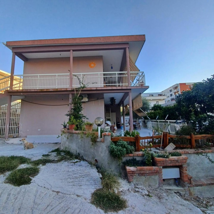 Villa Lungo Mare X6 - Vlorë