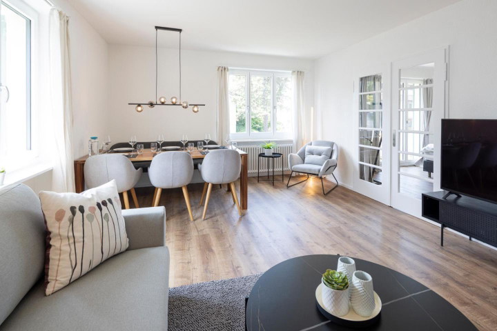 Stayy Bijou Balgrist Premium Apartment Near Hospitals - 24h Self Check-in - Parking - Zürich