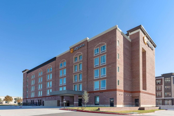 La Quinta Inn & Suites By Wyndham Dallas - Frisco Stadium - The Colony, TX