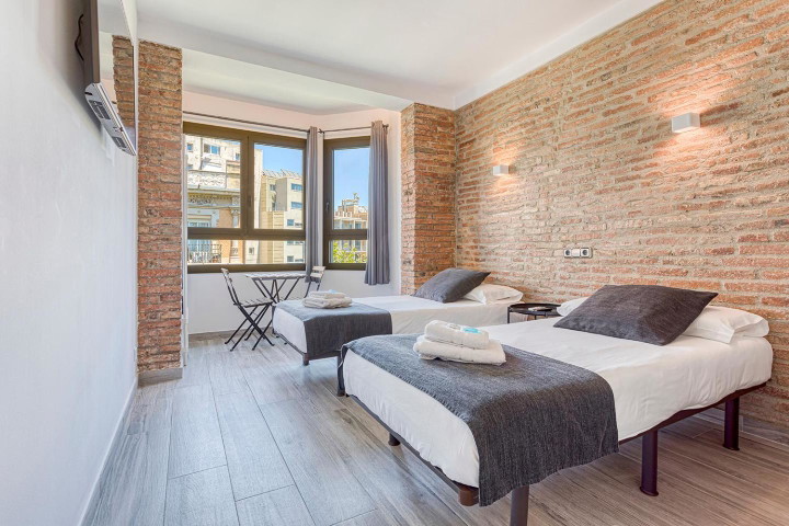 Hostal Bedmates - Montgat
