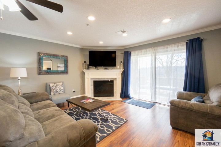 2br Updated Condo - Close To The Strip - Stairs Required - 2 Pools - Free Tickets Included - Fhe-3 - Branson