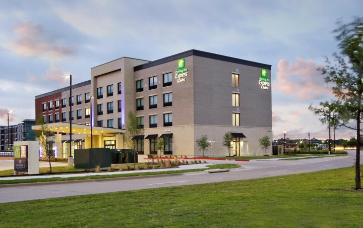 Holiday Inn Express & Suites Dallas Frisco Nw Toyota Stdm By Ihg - Little Elm, TX