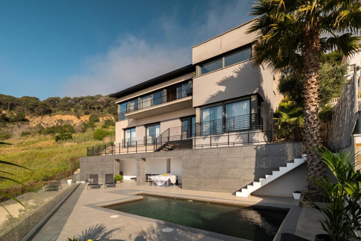4 Br Vila 25 Minutes To Barcelona Fantastic Sea Views Pool - Badalona