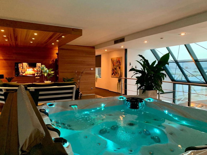 Wellness Dome Penthouse Suite - Aix-la-Chapelle
