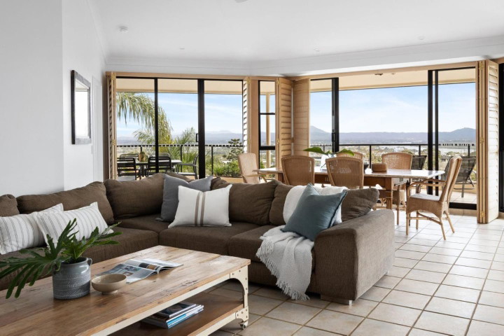 Penthouse With Incredible Views & Pool - Noosa Heads