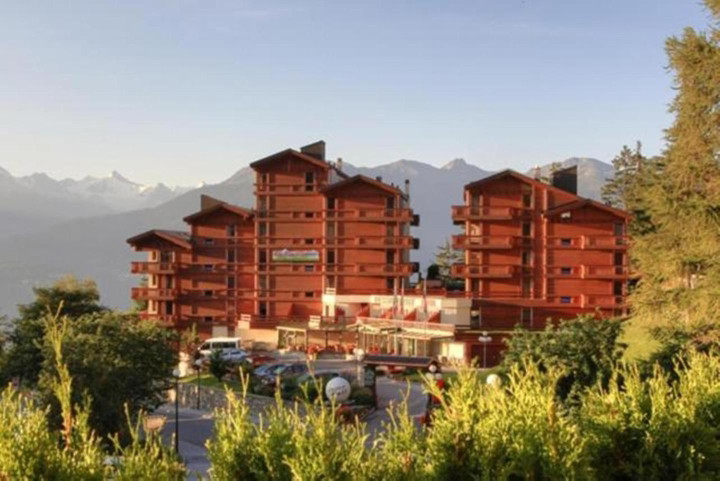 Aparthotel Helvetia - Crans-Montana