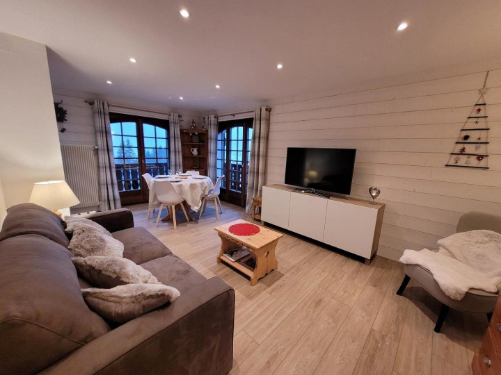 Appartement Rénové, Calme, Proche Centre, Parking, Wifi Inclus - Verchaix