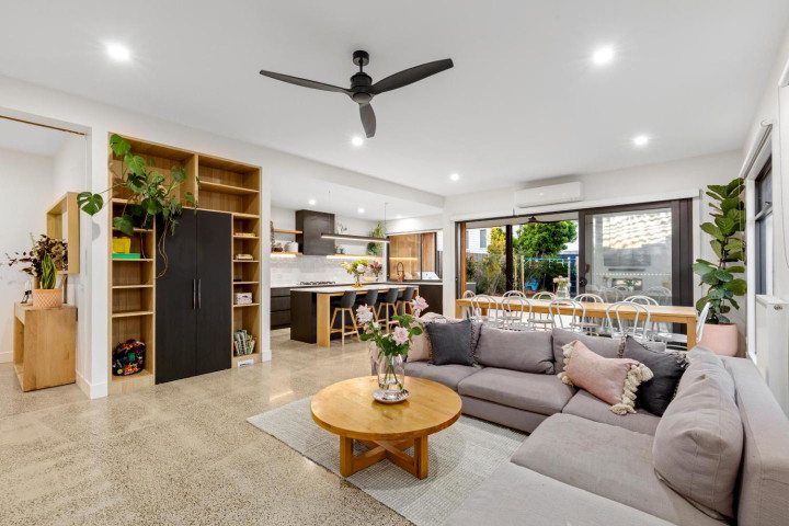Sensational 4 Bedroom House - Free Parking - Free Wifi - 레오폴드