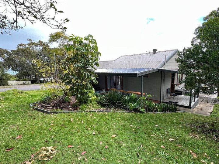 Sally On Rees - Hunter Region