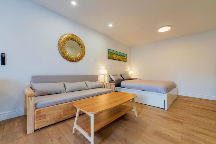 Studio For 4 With Full Kitchen And Laundry Near Metro - LaSalle