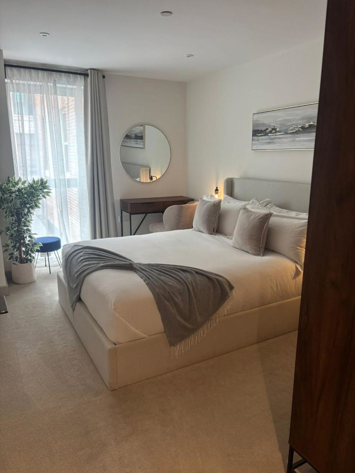 Entire Prestige Apartment In Poole Quay - Free Parking, Fast Wifi, Smart Tv & Netflix - Wareham, UK