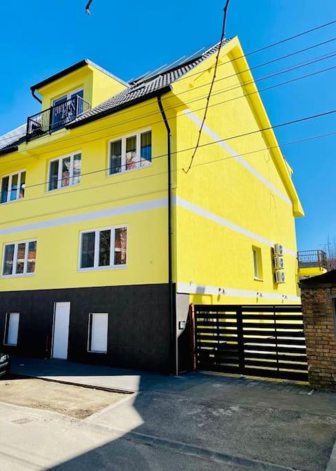 Lemon Premium Apartment - Szeged