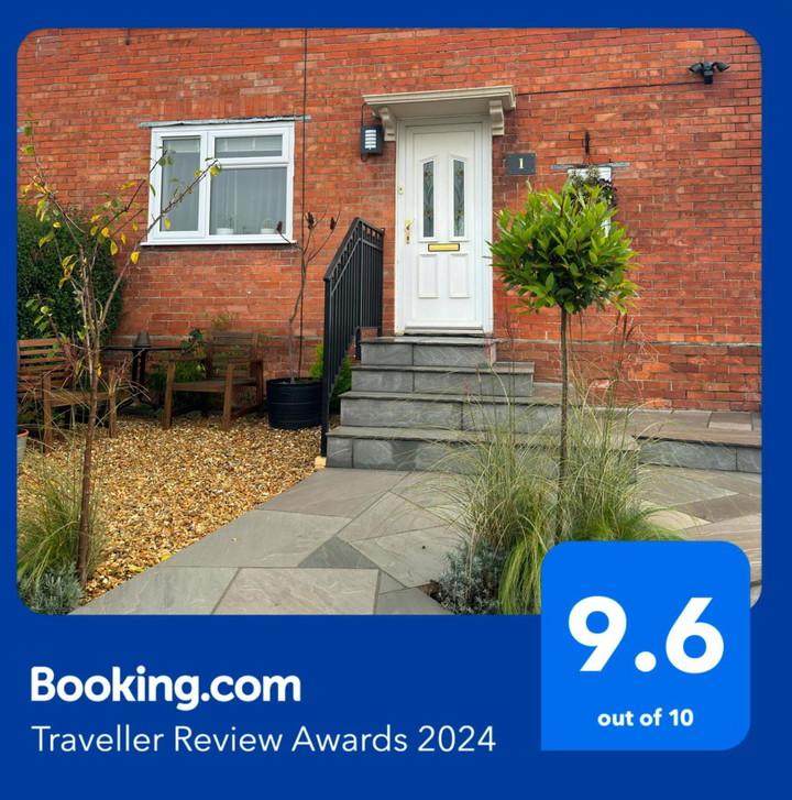 Red Brick House - Yeovil