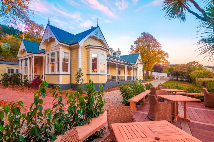 Hulbert House Luxury Boutique Lodge Queenstown - Queenstown, New Zealand