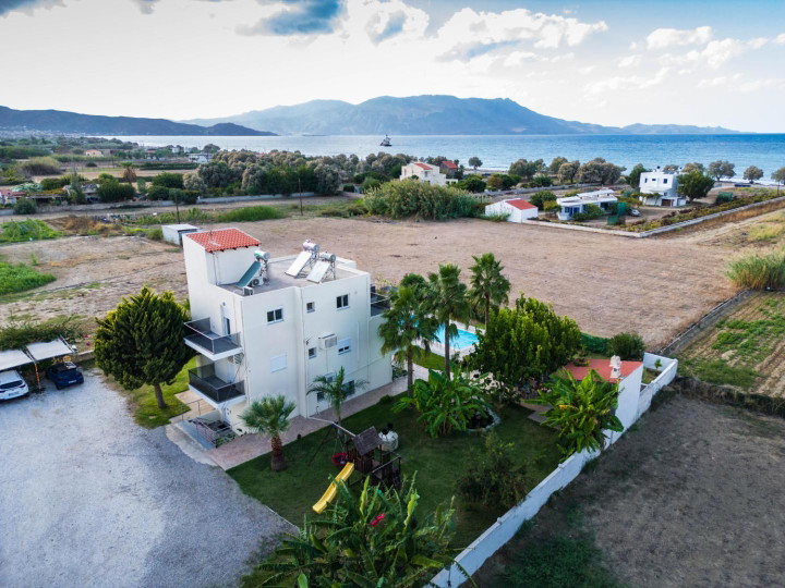 Martimi Private 3 Apartments With Pool, Heated Jacuzzi And Sauna, 2 Apartments With Sea View, 200m From Beach, Bbq, Playground, Mini Football Pitch - Grécia