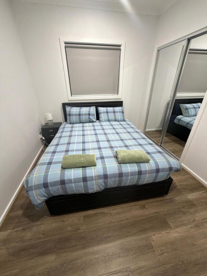 Private Room In Rockbank - Caroline Springs