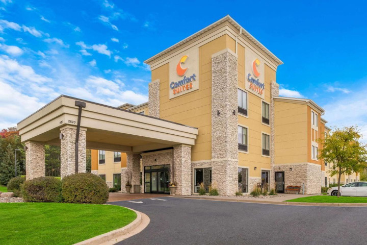 Comfort Suites Hudson I-94 - Stillwater, MN