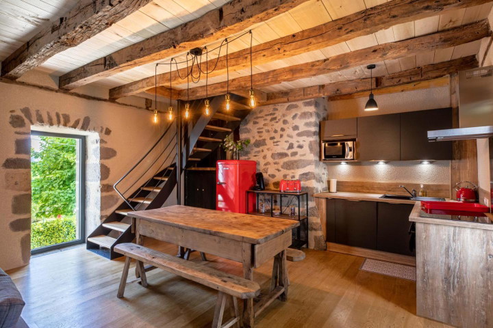 Maison Typique Des Monts Du Cantal - Cantal