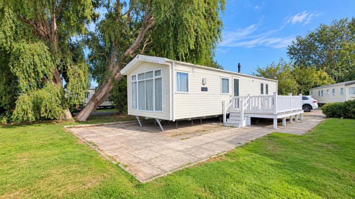 Great Caravan With Decking Southview Holiday Park In Skegness Ref 33002v - Lincolnshire