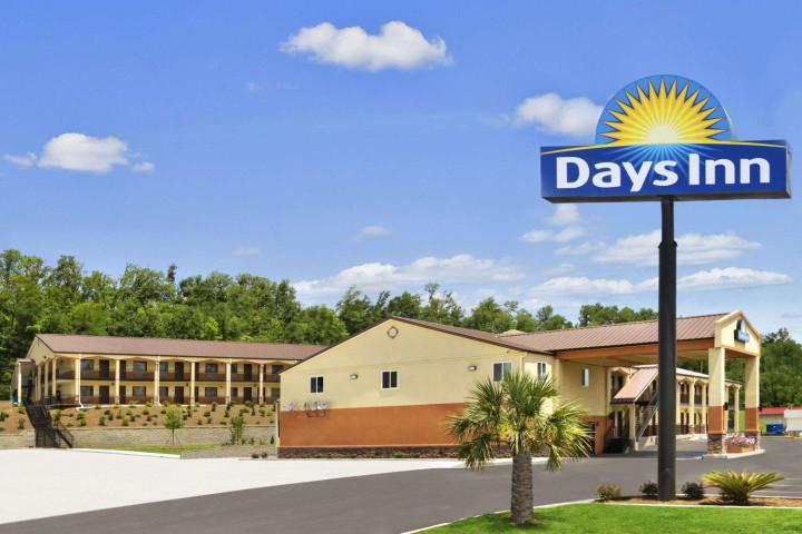 Days Inn By Wyndham Fultondale - Birmingham, AL